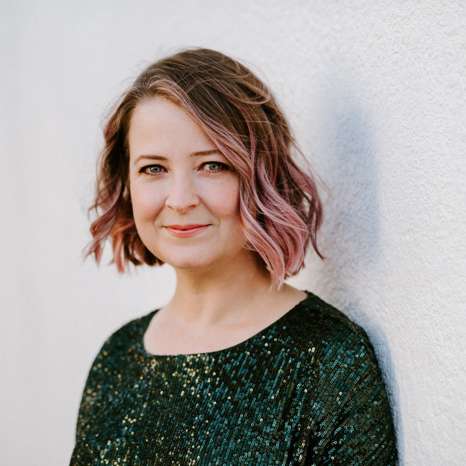 Interview With Lili Wilkinson (A HUNGER OF THORNS) – YA Books Central